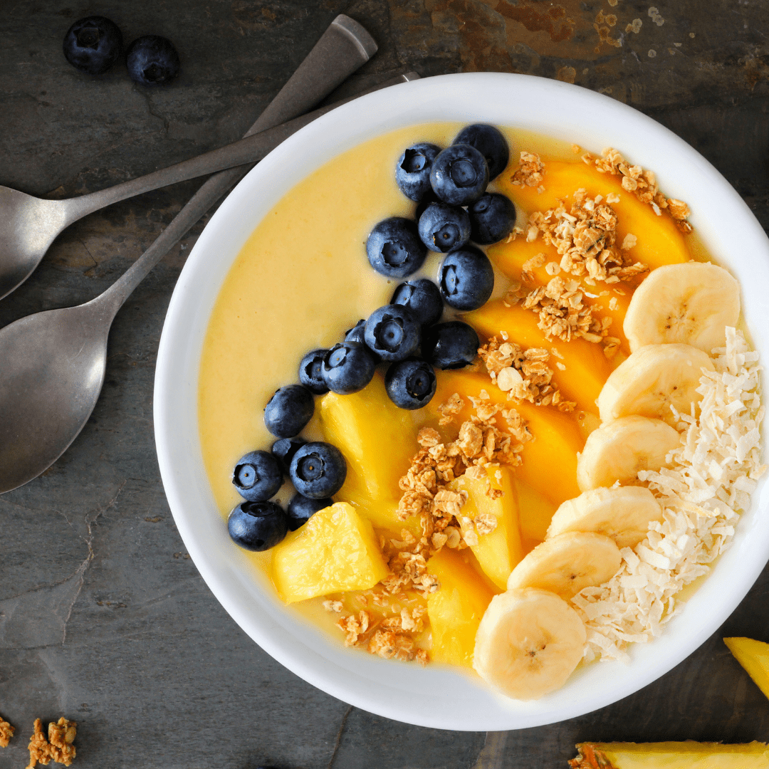 Carrot Cake Smoothie Bowl - Muskoka Mornings